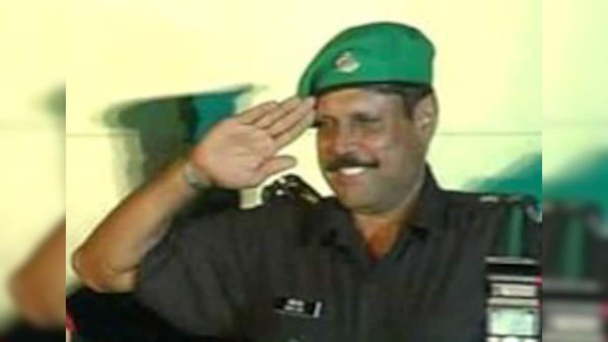 Lieutenant Colonel Kapil Dev dons a new role - News18