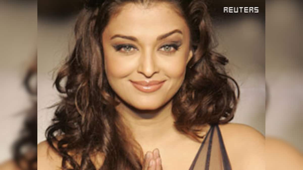 In pics: Meet the Padma Shri stars of Bollywood - News18