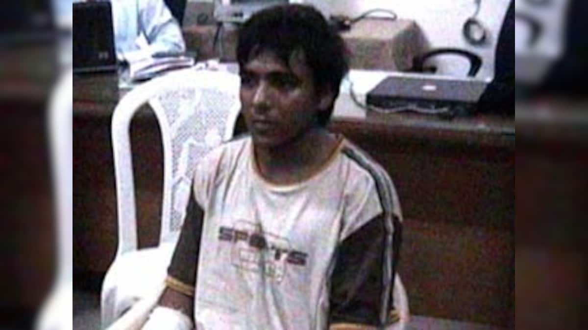 Court appoints woman lawyer to defend Kasab