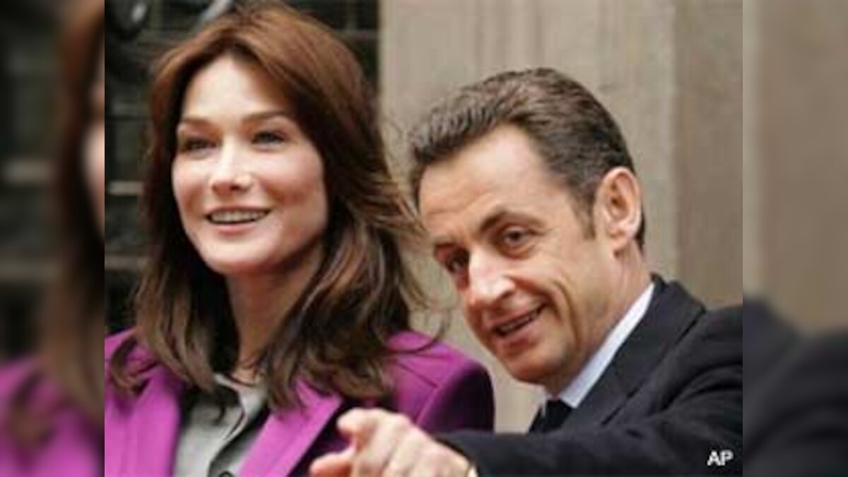 French First Lady Carla to sing on Mandela's birthday - News18