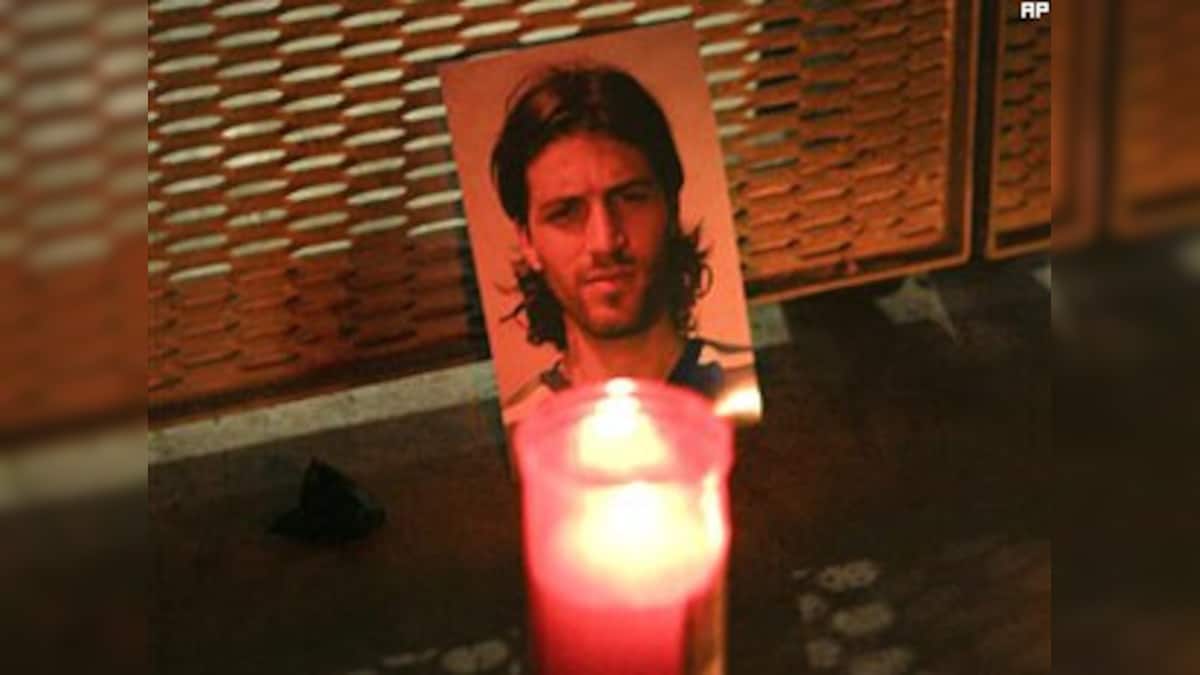 Espanyol captain Daniel Jarque dies of heart failure