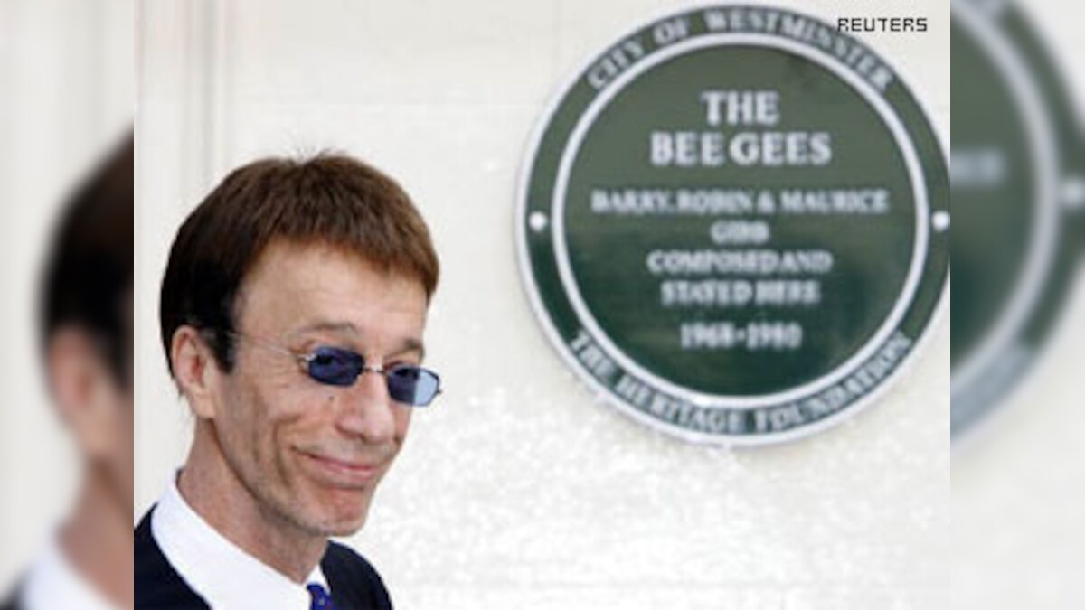 Surviving Bee Gees to reunite for live show