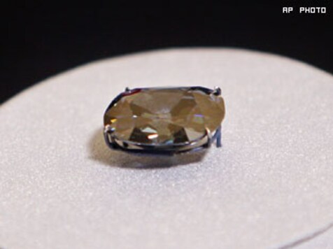 World's largest blue diamond on show in museum