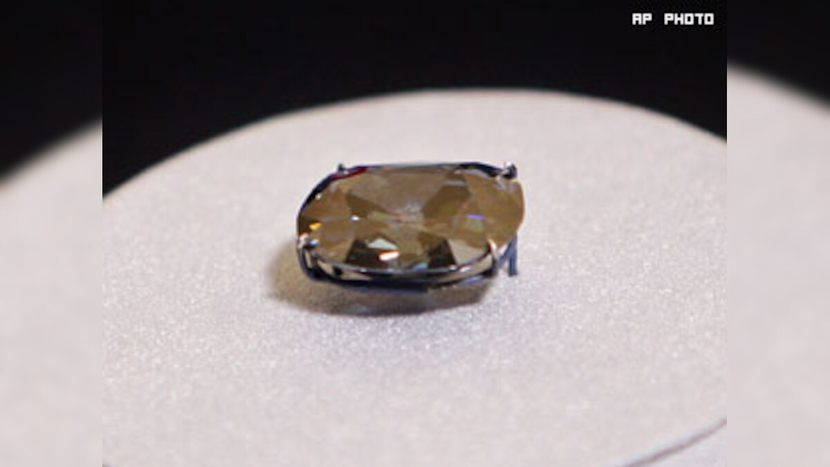 World's largest blue diamond on show in museum