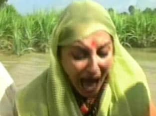 Jaya Prada tearjerker: MP breaks down on flood tour - News18