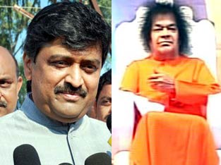 Chavan invites Sai Baba to his official residence - News18