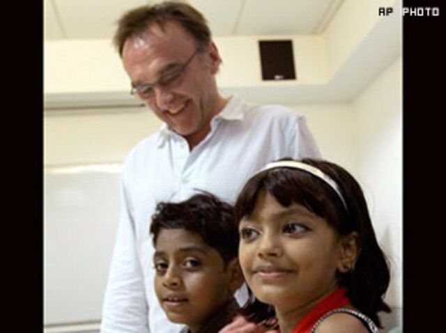 Slumdog Millionaire kid leaves slum for school - News18
