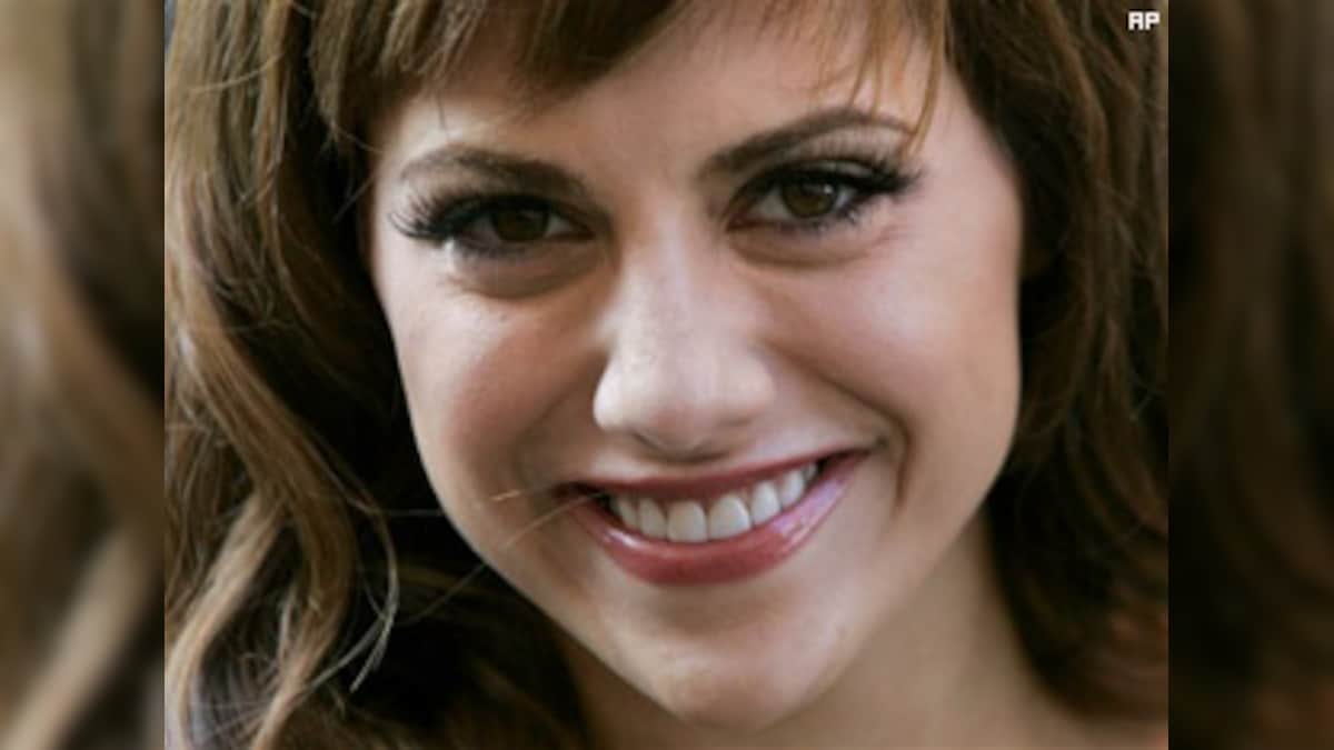 Hollywood actress Brittany Murphy dies at 32
