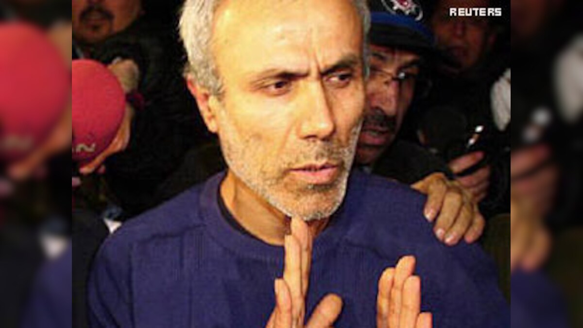 Man who shot Pope John Paul released from prison