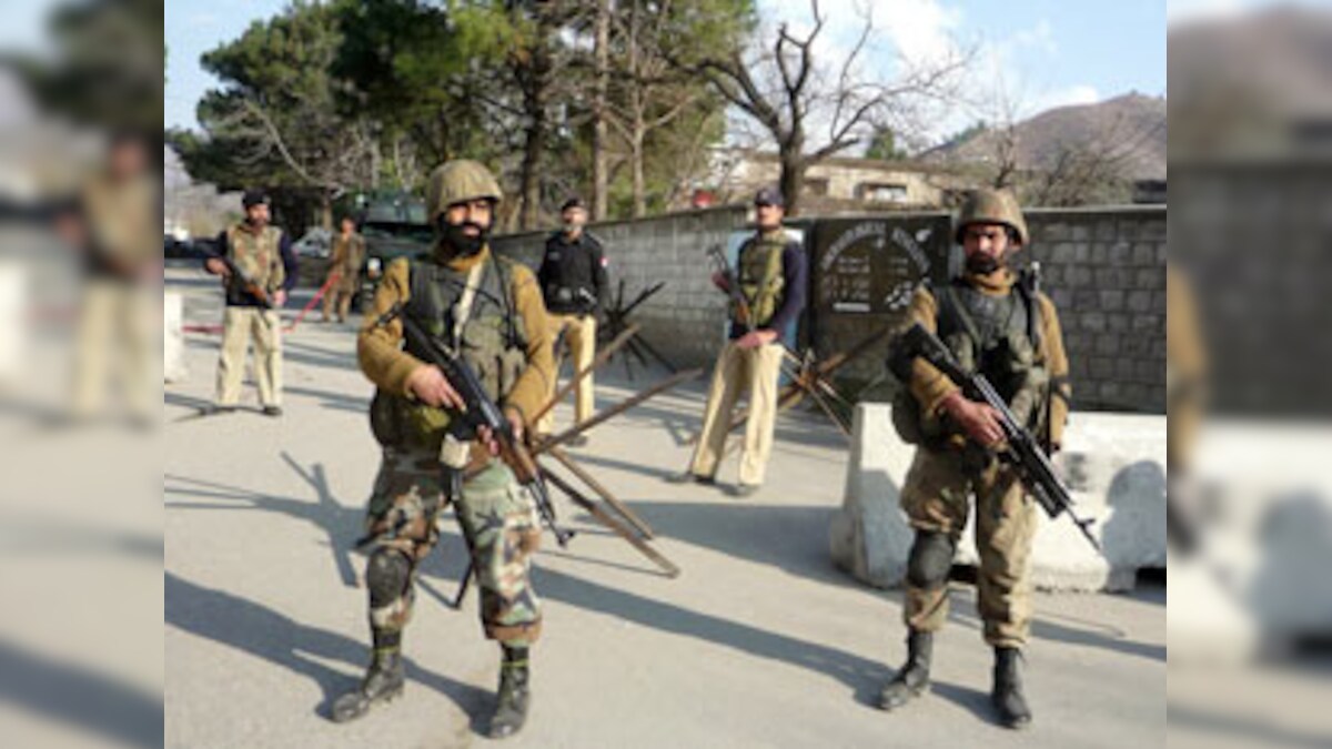 Suicide blast in Pakistan's Swat Valley kills 10