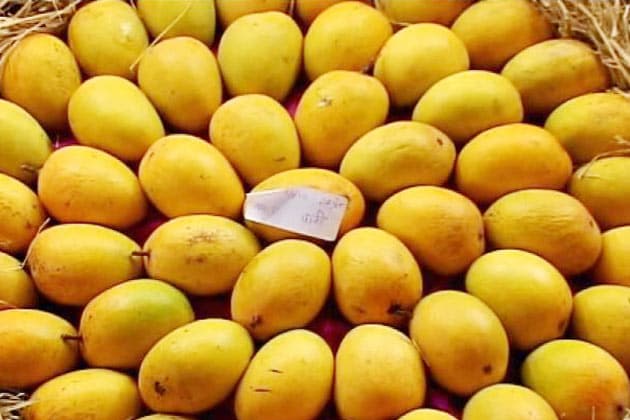 How to spot artificially ripened mangoes - News18