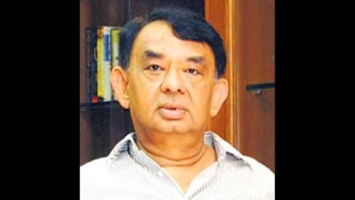 Medical Council chief demands bribe, arrested - News18