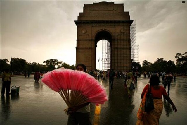 Delhi has best living standards in India: survey - News18