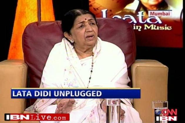 India's nightingale Lata Mangeshkar turns 81 - News18