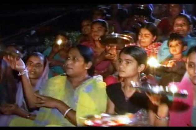 Save Tapi river, pollution during Ganeshotsav - News18