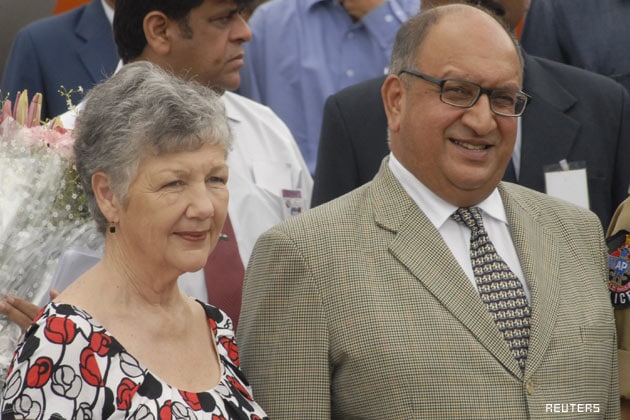 Kiwi TV top bosses apologise to Anand Satyanand