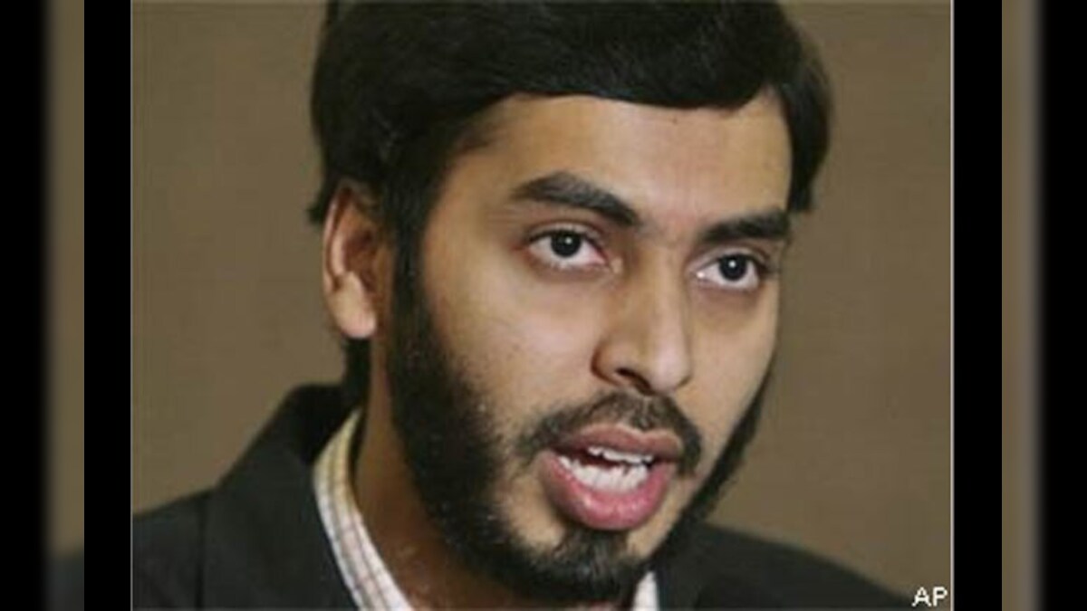 Accused of terror links, Haneef to seek damages - News18