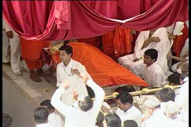 In Pics: Last rites of Sathya Sai Baba