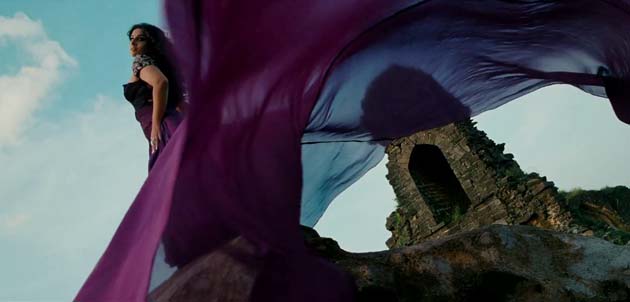 Dirty Picture new stills: Emraan, Vidya turn it on