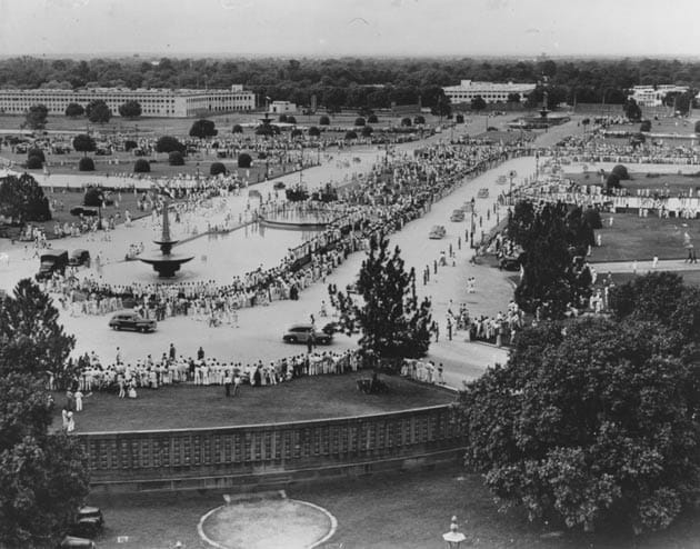 Republic Day Spl: The Most Iconic Photos in Delhi History - News18