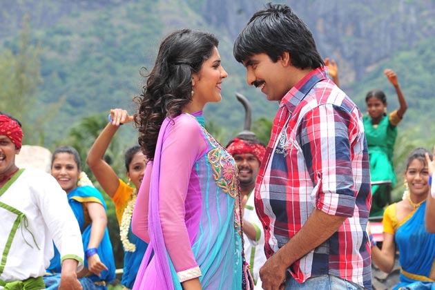 First Look: Ravi Teja and Deeksha's 'Nippu' - News18