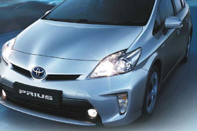 Auto Expo: Meet the new Toyota Prius - News18