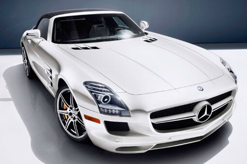 Mercedes launches Rs 3 cr open top car - News18