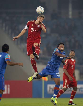 Bhaichung Farewell: Bayern Munich vs India