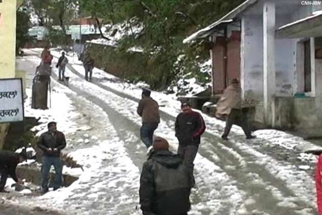 Snowfall in North India - News18