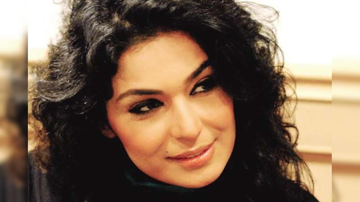 Meera accuses Shoaib Akhtar of threatening calls - News18