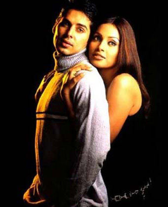Flashback: 10 years of Bipasha, Dino's 'Raaz'