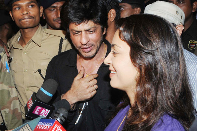 Victorious return of KKR owners Shah Rukh Khan & Juhi Chawla