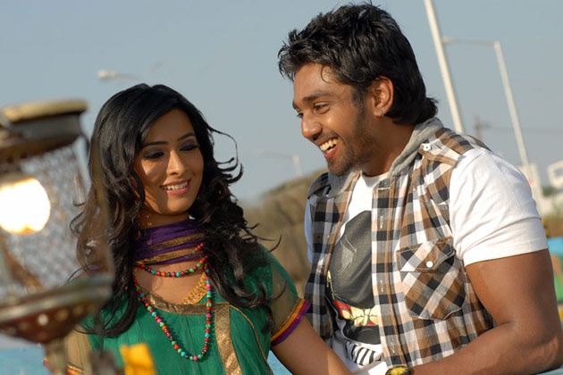 Kannada Friday: Dhruv, Radhika in 'Addhuri'