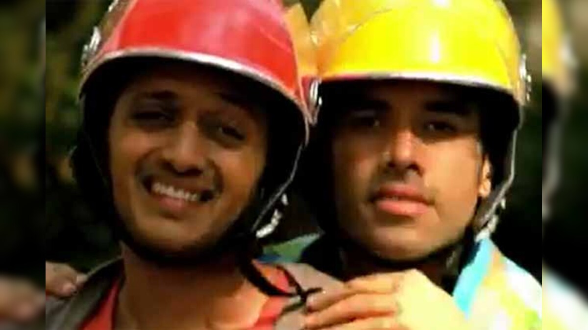 Watch: 'Shirt da button' song from 'Kyaa Super...' - News18