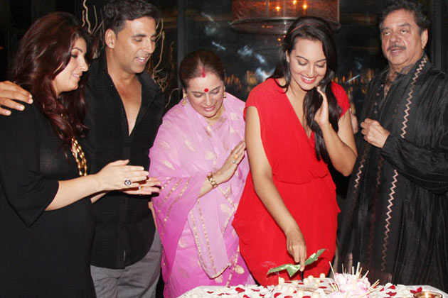 In pics: Akshay Kumar's family tree - News18