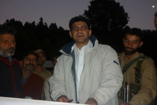 J&K: Former MLC Altaf Wani booked for obscene act - News18