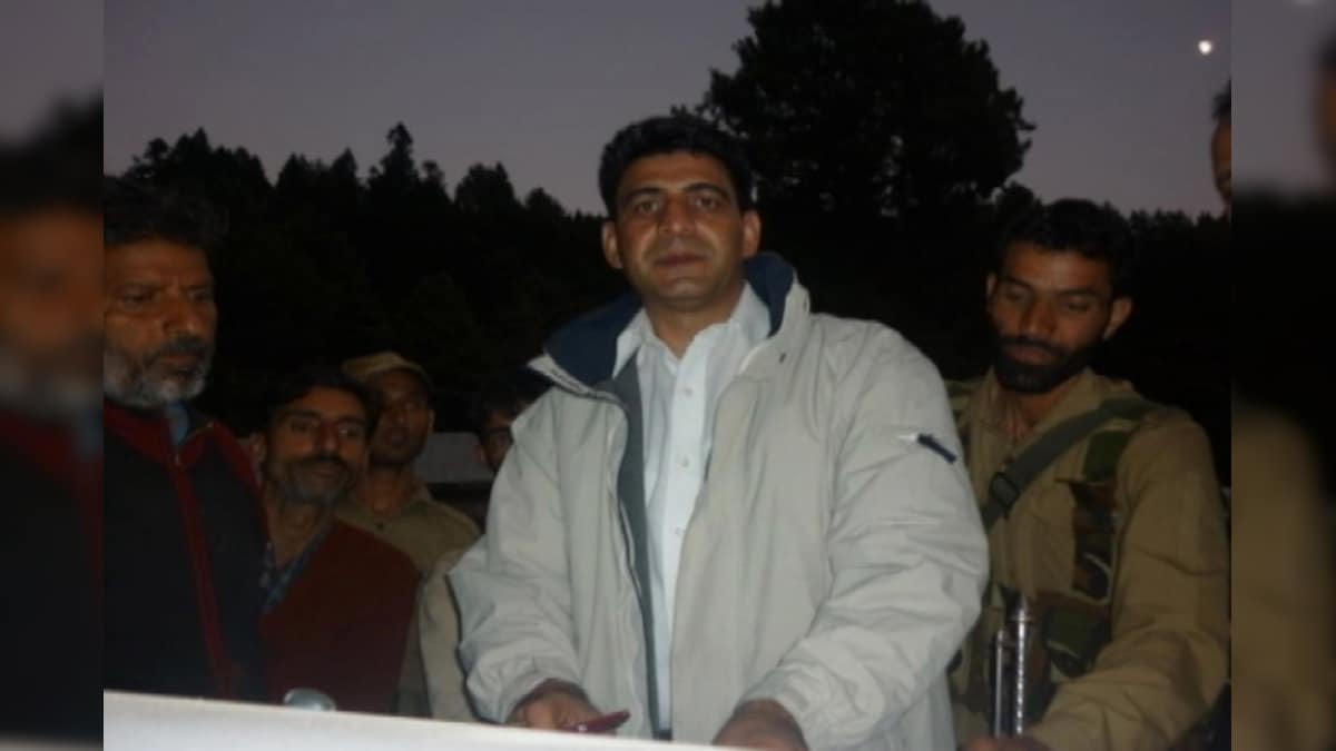 J&K: Former MLC Altaf Wani booked for obscene act - News18