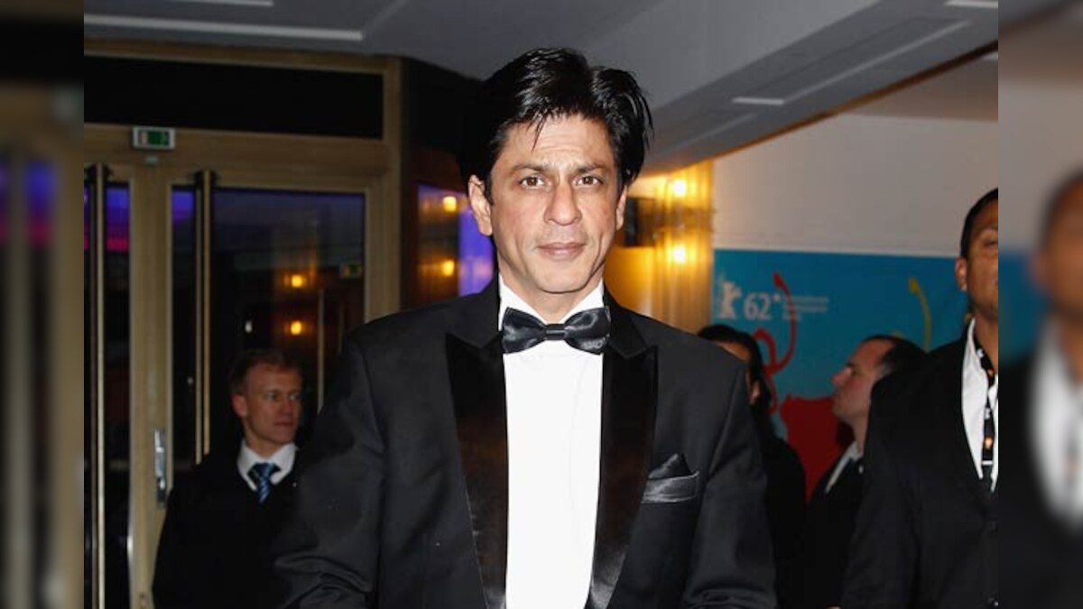 Shah Rukh shouts 'khamosh!' at chaotic press meet