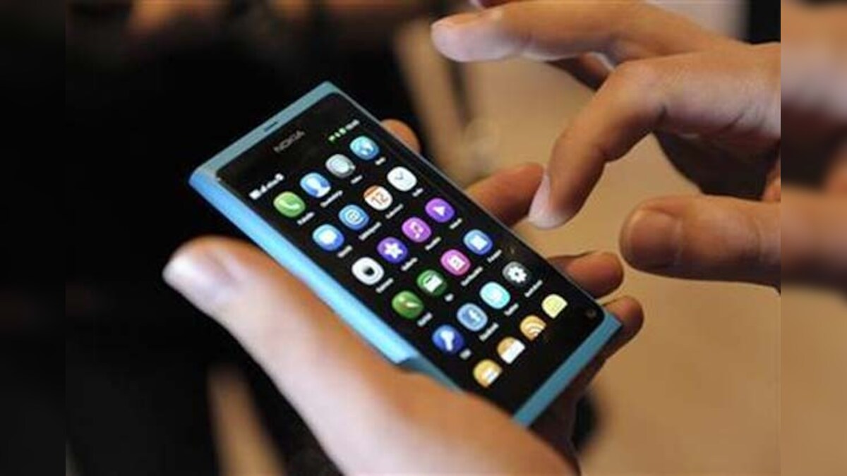 Smartphones that can identify knuckle touch and fingernails - News18