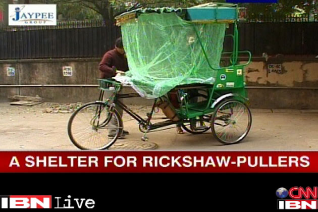 Watch: A rickshaw that serves as a mini shelter - News18