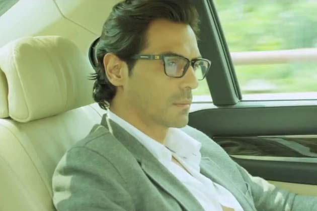 Chitrangda Singh and Arjun Rampal steam up the first look of 'Inkaar ...