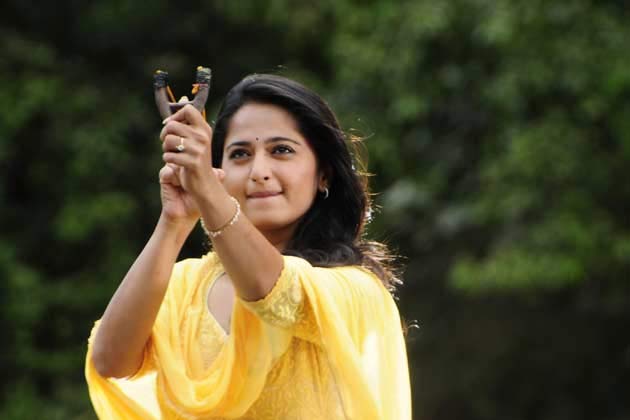 Alex Pandian: Karthi, Anushka Shetty unite for an action-comedy - News18