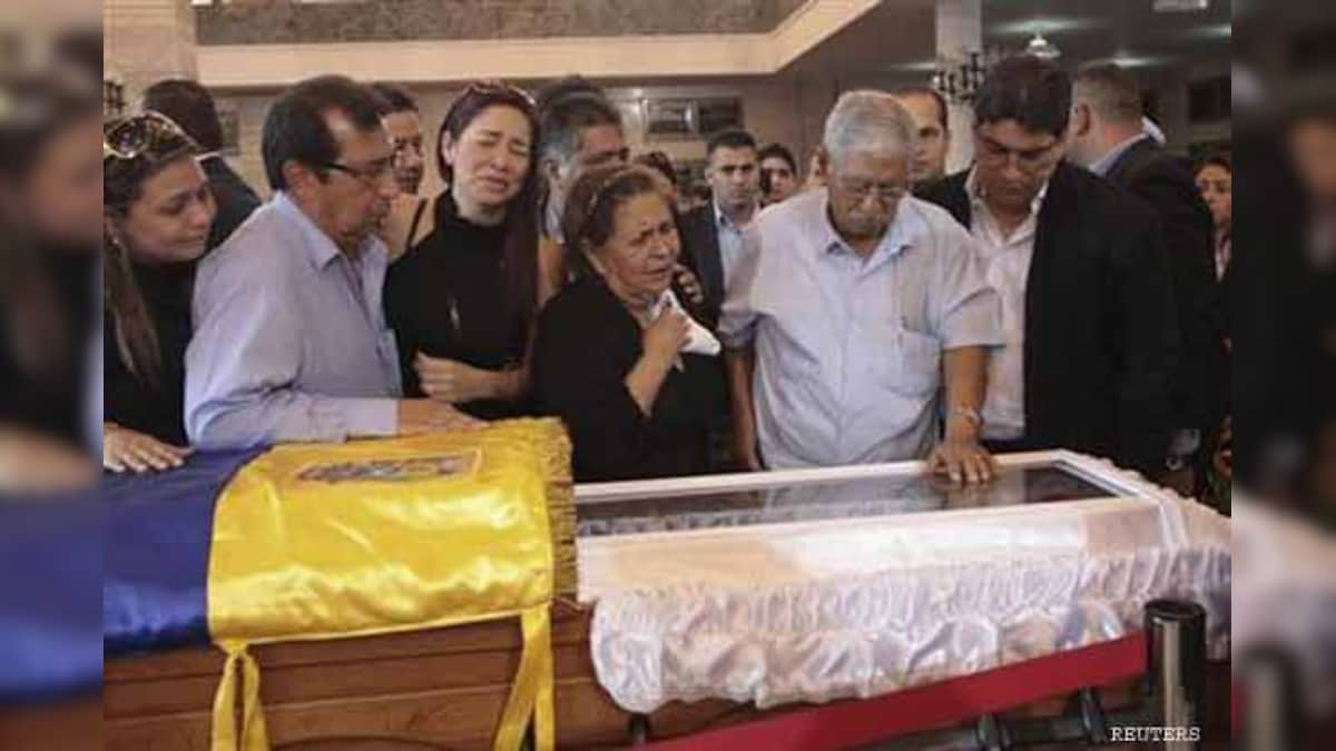 Hugo Chavez's body to be embalmed for public view