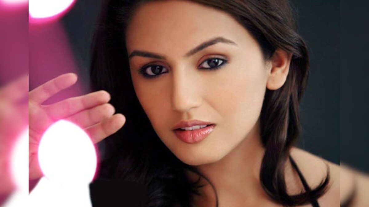 Huma Qureshi buys her first car, a Land Rover - News18