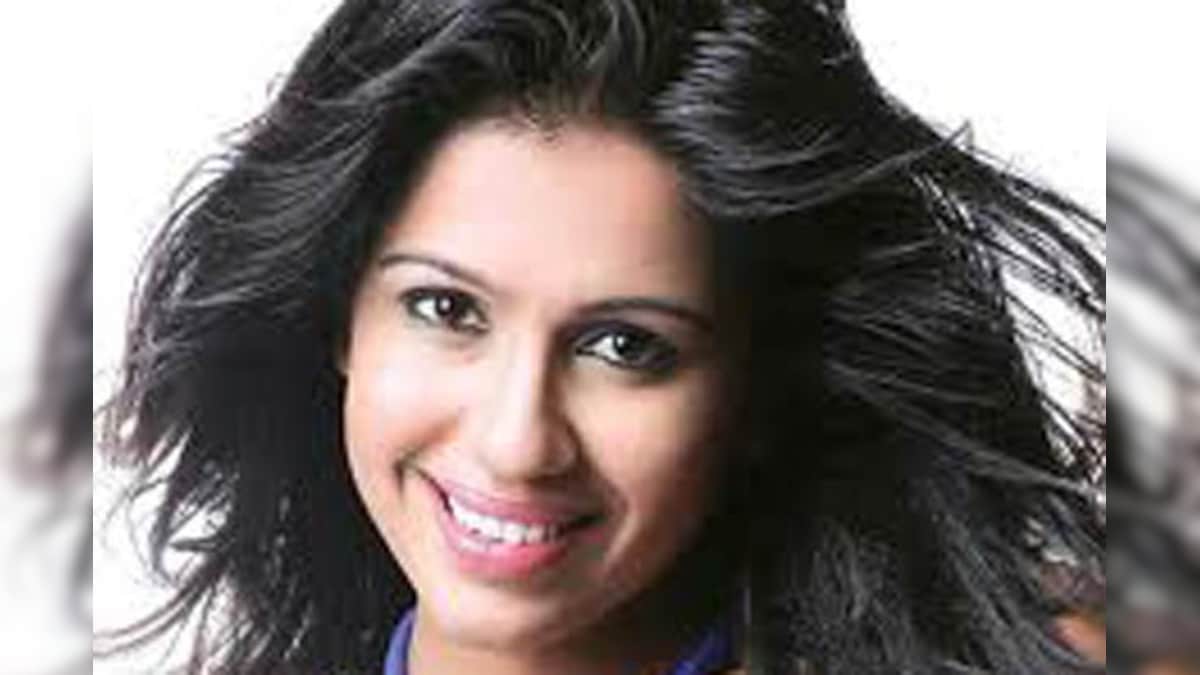 Anchor Ranjini to play a negative role in her next - News18