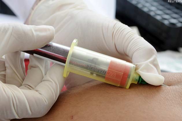 HC notice to governmenton on PIL over blood screening - News18