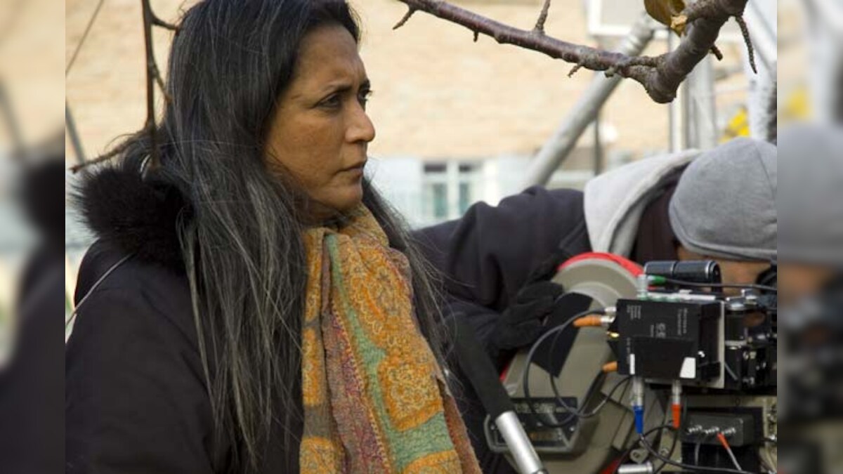 Deepa Mehta to adapt novel 'Secret Daughter' into movie