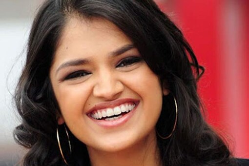 Golfer Gautam Berry's daughter Tara debuts with biopic 'Mastram' - News18