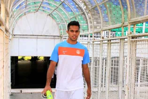 Robin Singh Wife