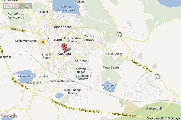 Human chain organised against bifurcation of Andhra Pradesh